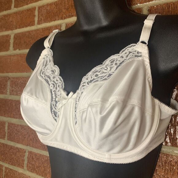 Playtex | Intimates & Sleepwear | Vintage Playtex Underwires Bra 4788 ...
